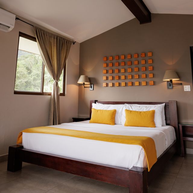 Rustic Hotel in El Valle De Anton, Panama | Golden Frog Inn